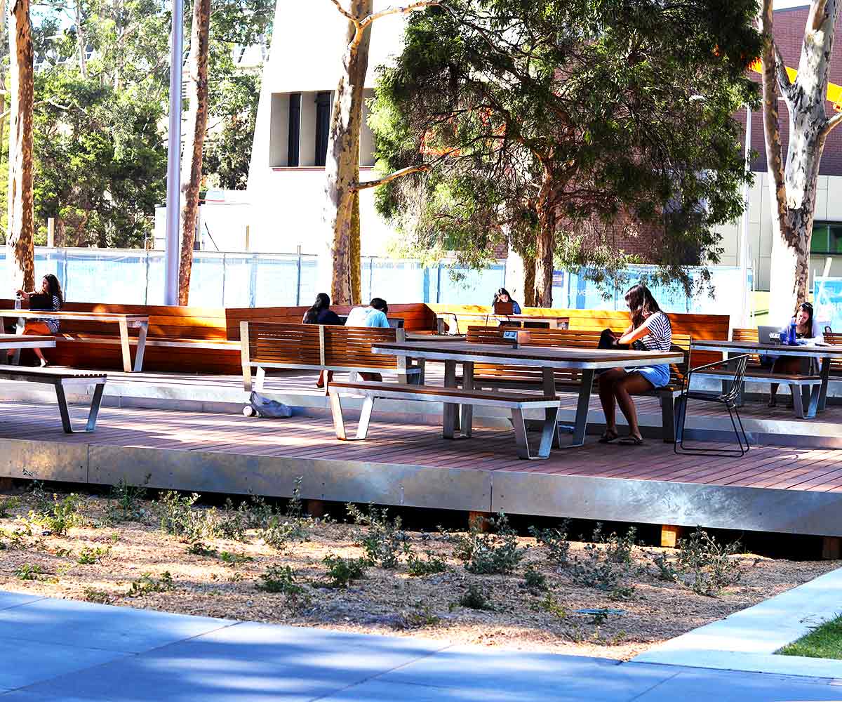 Next Generation Outdoor Learning Areas - Draffin Street Furniture